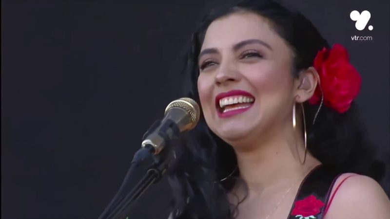 Mon Laferte Cancha General