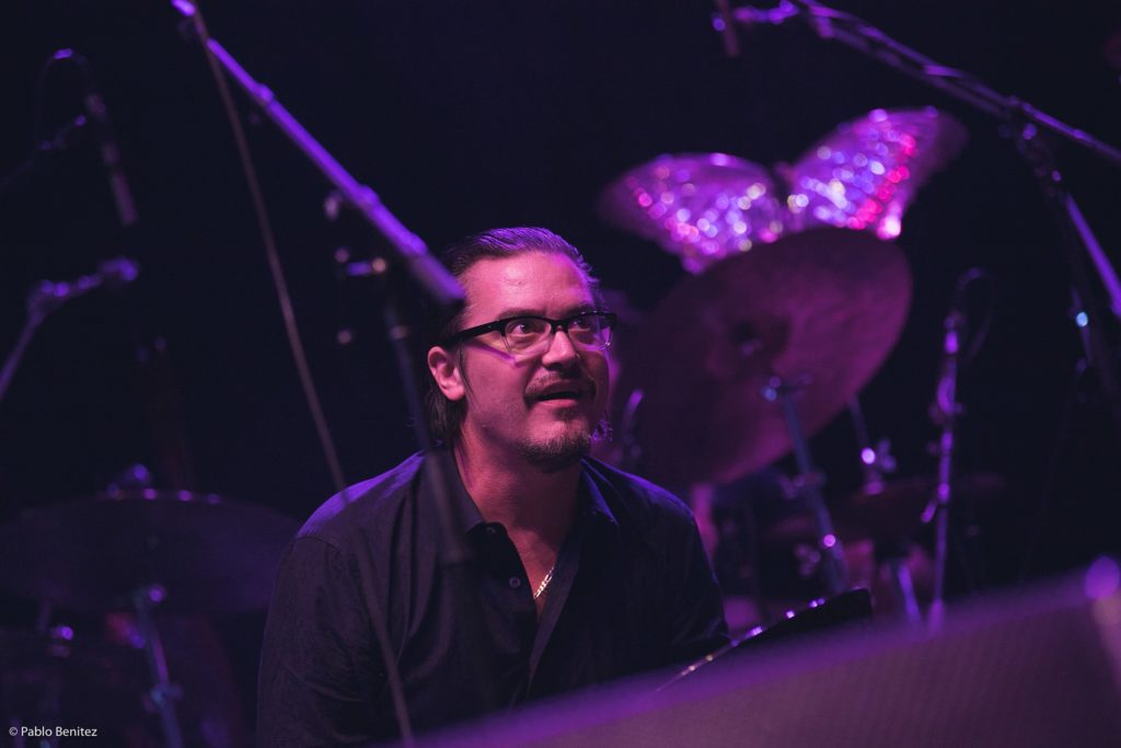 Mondo Cane: Tres años después – Cancha General