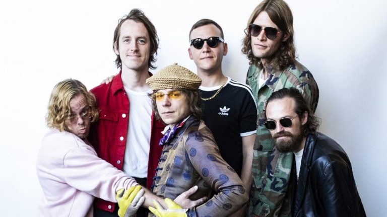Cage The Elephant sobre Social Cues: “Tiene un carácter emocional ...