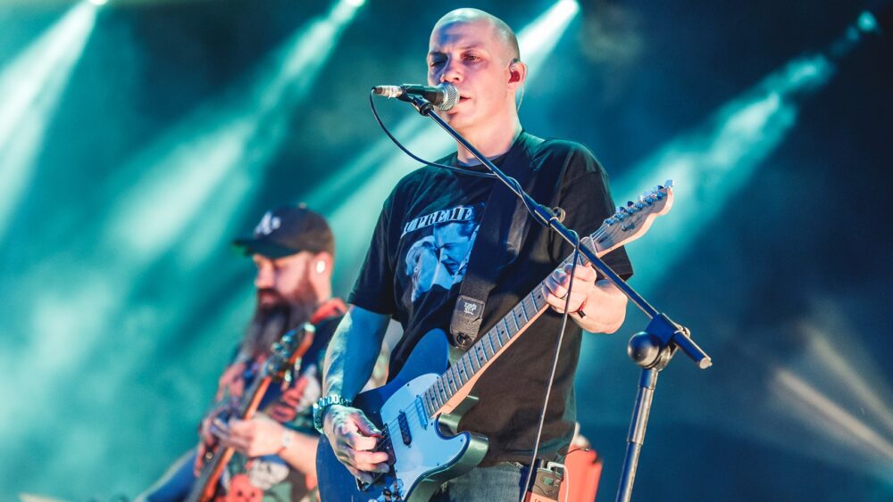 Luca not dead – Cancha General